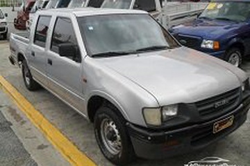 Isuzu KB - Specs of rims, tires, PCD, offset for each year and ...